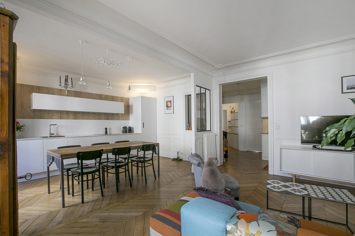 10 kitchens in furnished Parisian apartments. Some decorating tips
