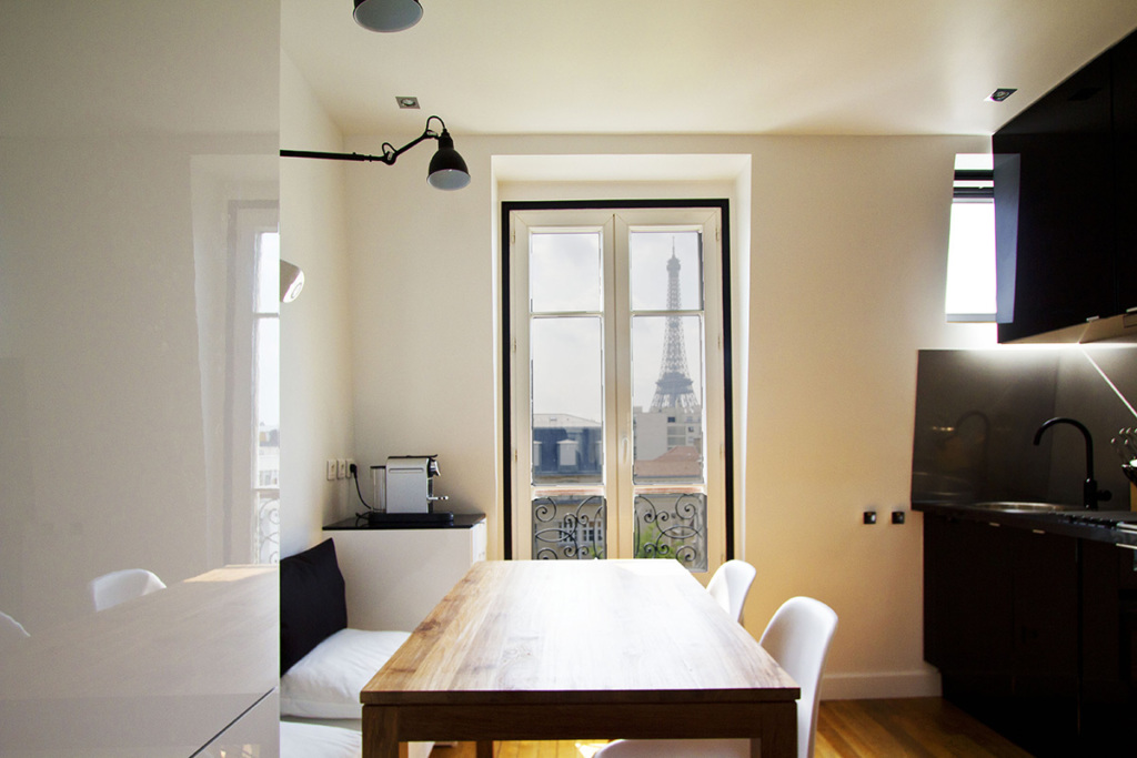 10 kitchens in furnished Parisian apartments. Some decorating tips