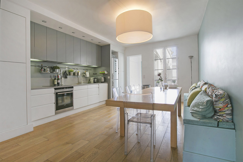 10 kitchens in furnished Parisian apartments. Some decorating tips