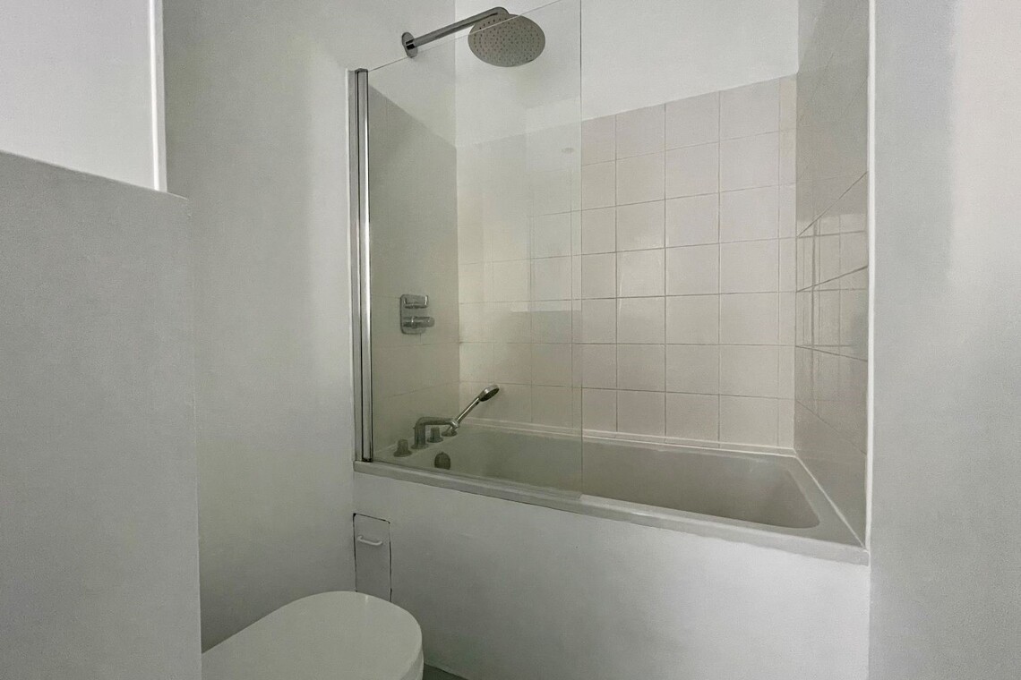 Furnished Apartment for rent rue Volney, Paris | Ref 10133