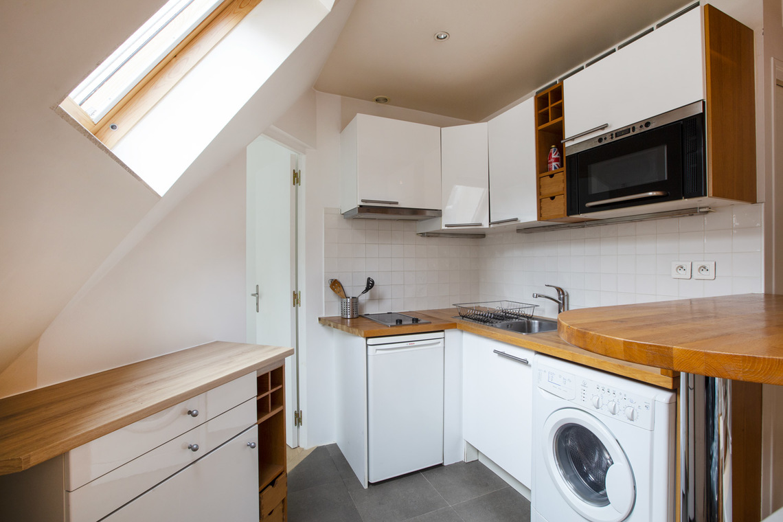 Location appartement meublé de 26 m2 square du Roule à Paris