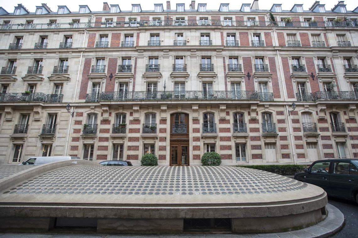 Furnished Apartment for rent square du Roule, Paris | Ref 18825