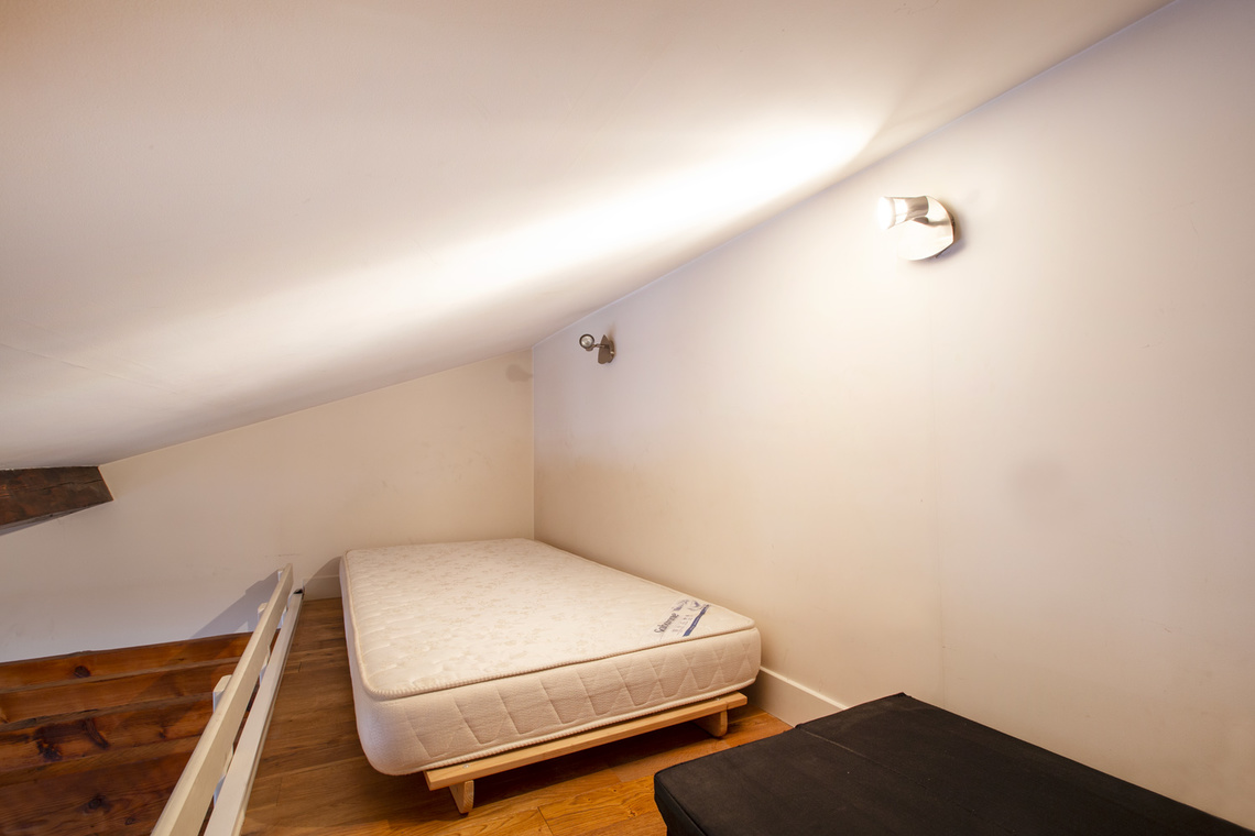 Furnished Apartment for rent square du Roule, Paris | Ref 18825